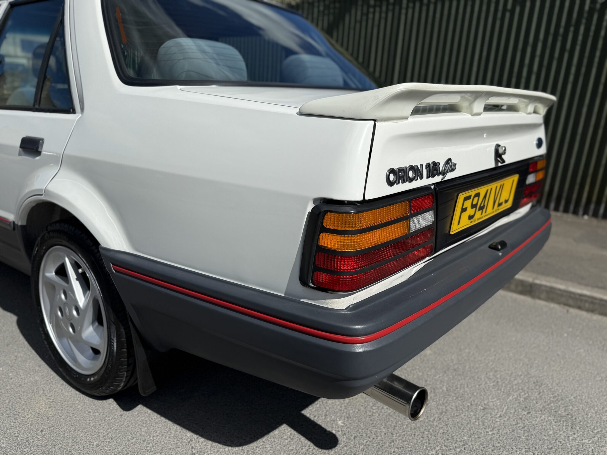 1988 Ford Orion MK2 1.6i Ghia - Yorkshire Classic & Sports Cars